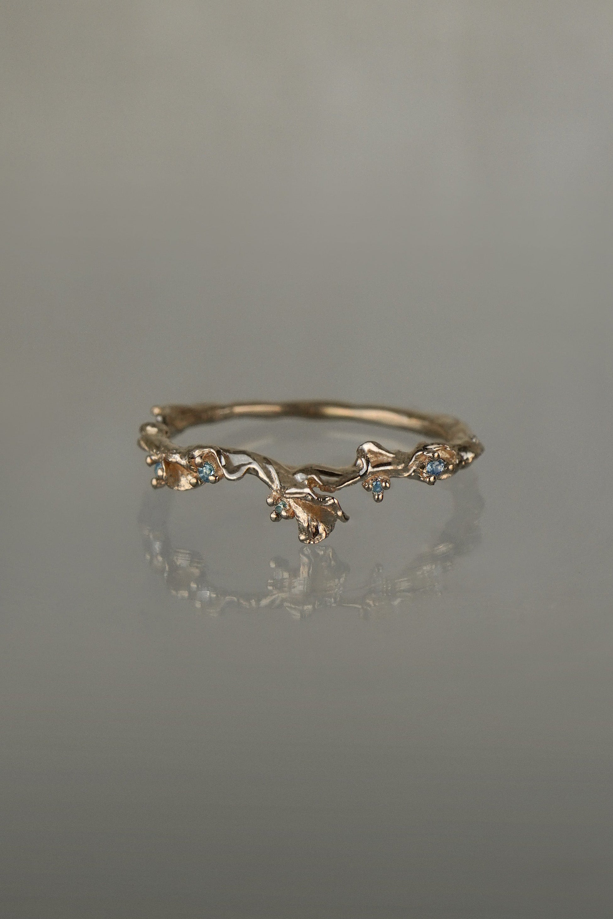 Romantic Hand-carved Teal Sapphire Evening Fleur Floral Band Ring – Laurie Fleming Jewellery